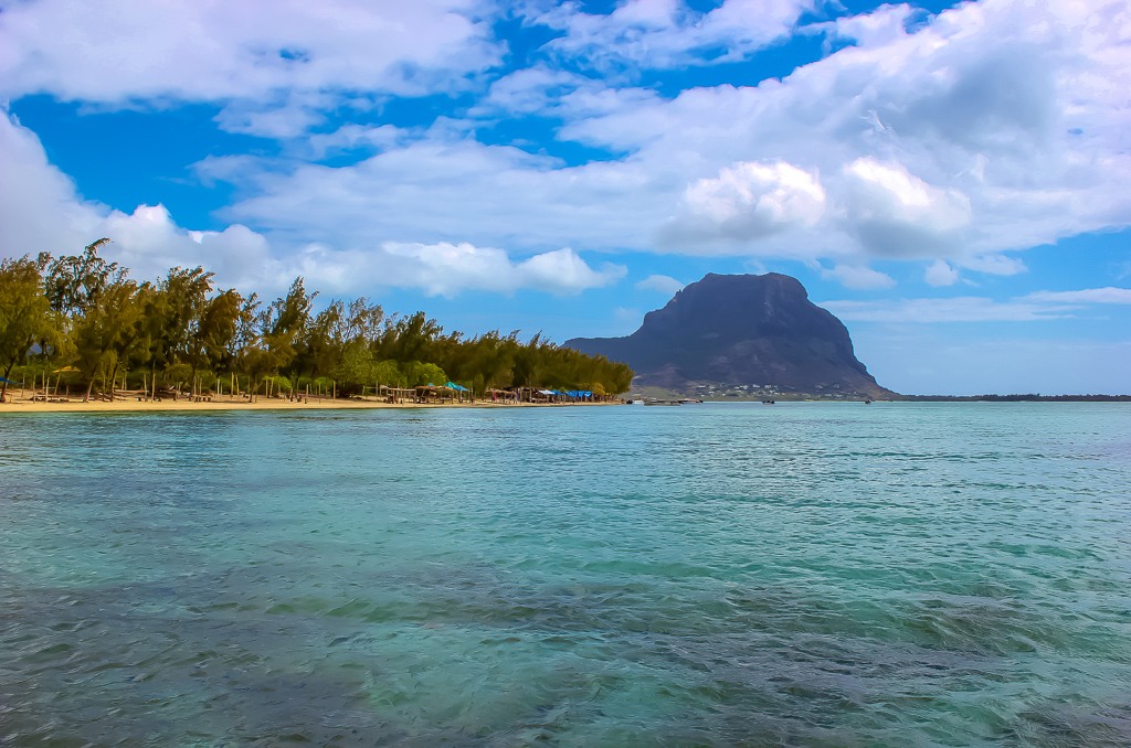 Swimming With Dolphins In Mauritius - Jetsetting Fools