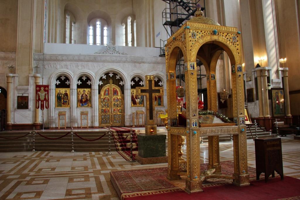 Sameba Cathedral Altar, Tbilisi, Georgia - Jetsetting Fools
