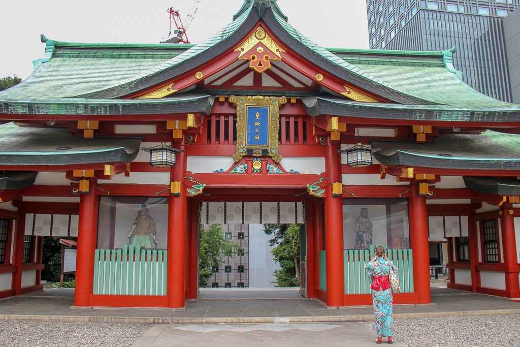 Tokyo Temples and Shrines: 7 Best Temples in Tokyo, Japan - Jetsetting ...
