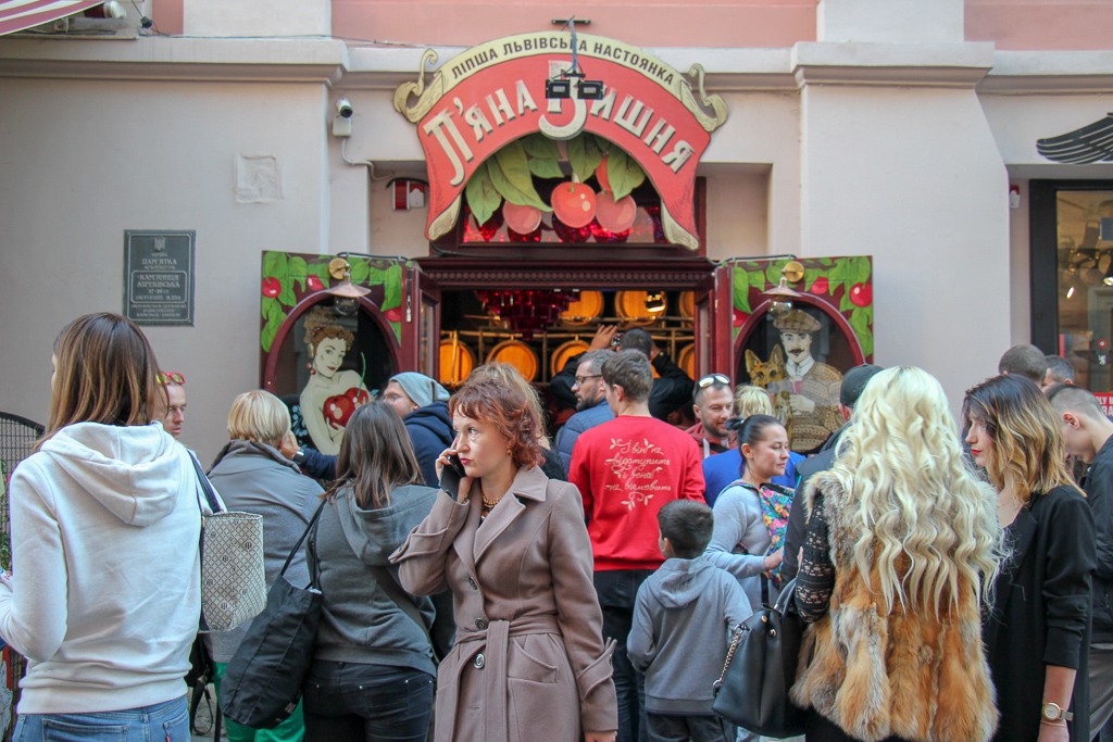 Lviv Nightlife: 7 Craft Beer Bars In Lviv, Ukraine - Jetsetting Fools